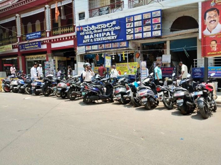 Avenue Road, Bengaluru (Bangalore) Urban, Karnataka - Vushii.com